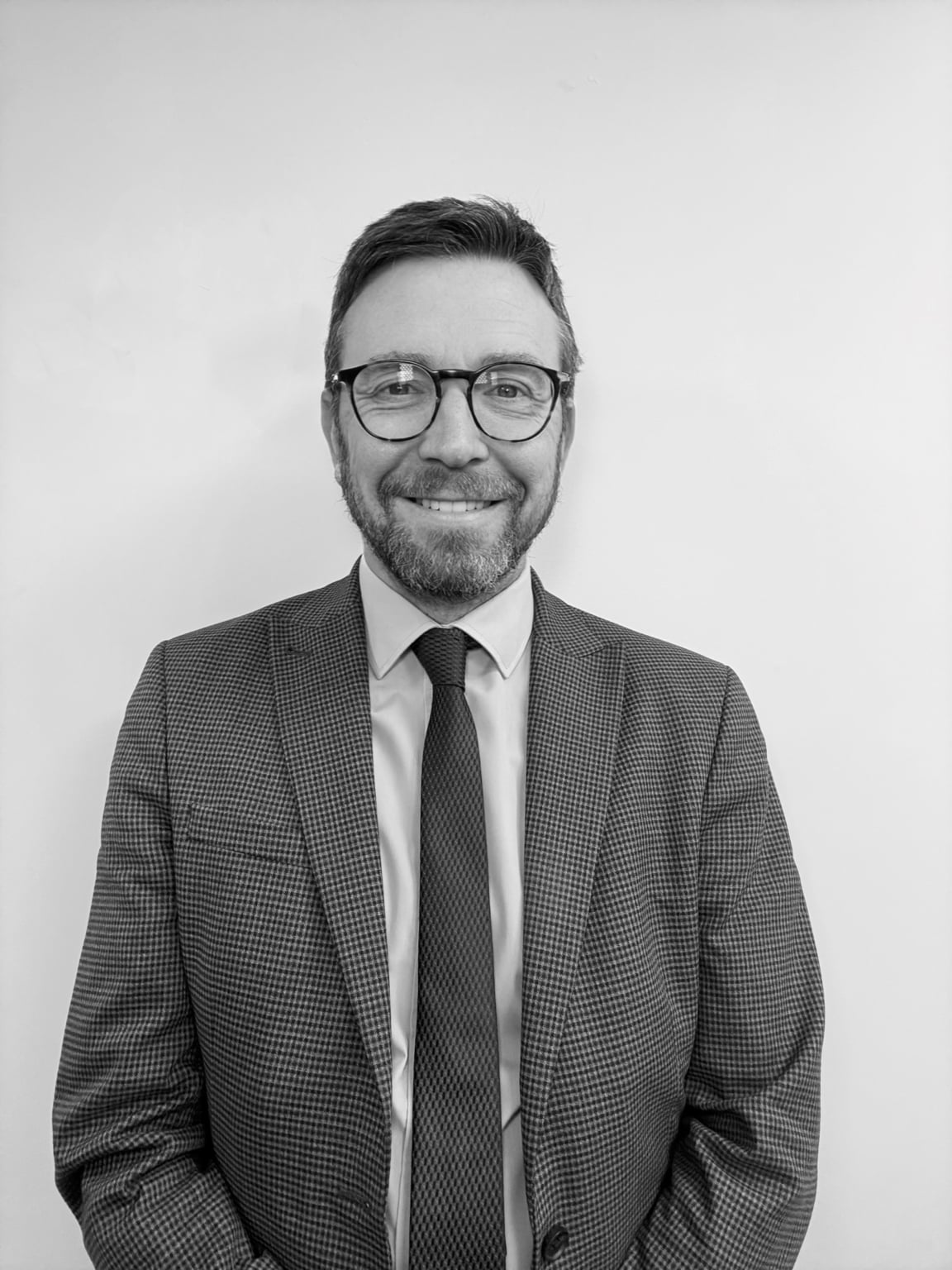Sandy Sneddon – Pacitti Jones